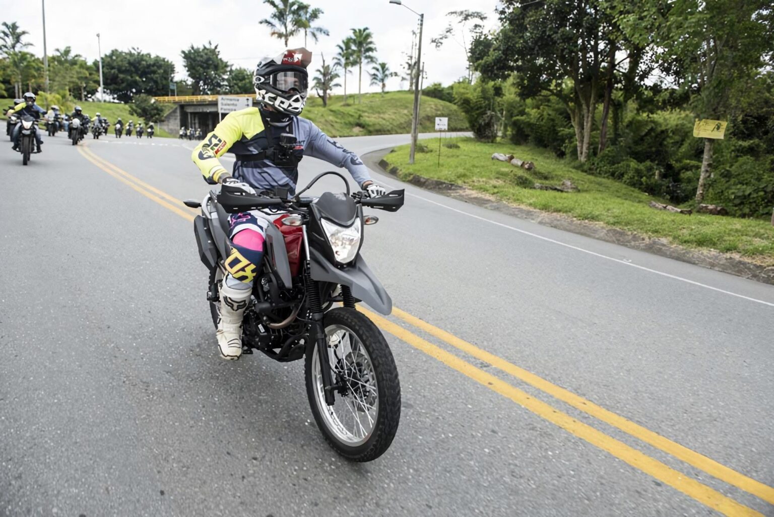 AKT TTR 200 2024 | Precio, ficha técnica, consumo, competencia