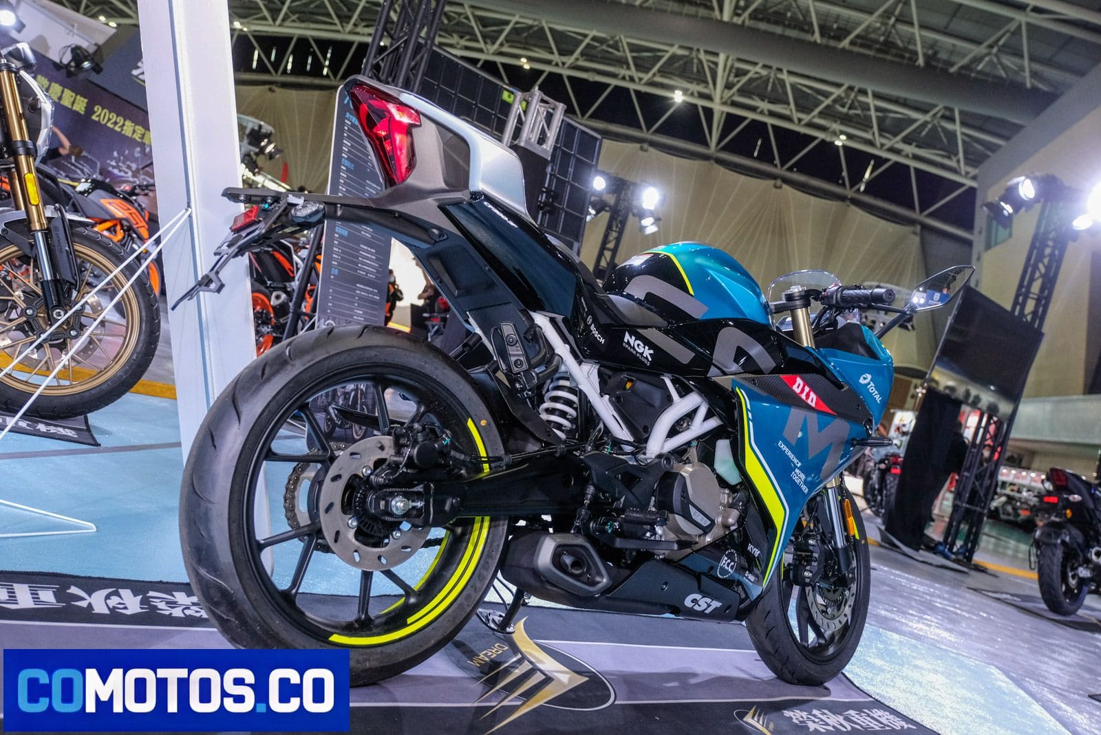 CFMOTO 250SR modelo 2022 Precio, ficha técnica y características