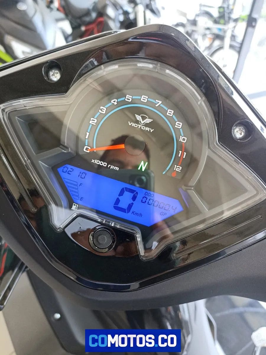 Victory Advance R 110 Precio, ficha técnica y características