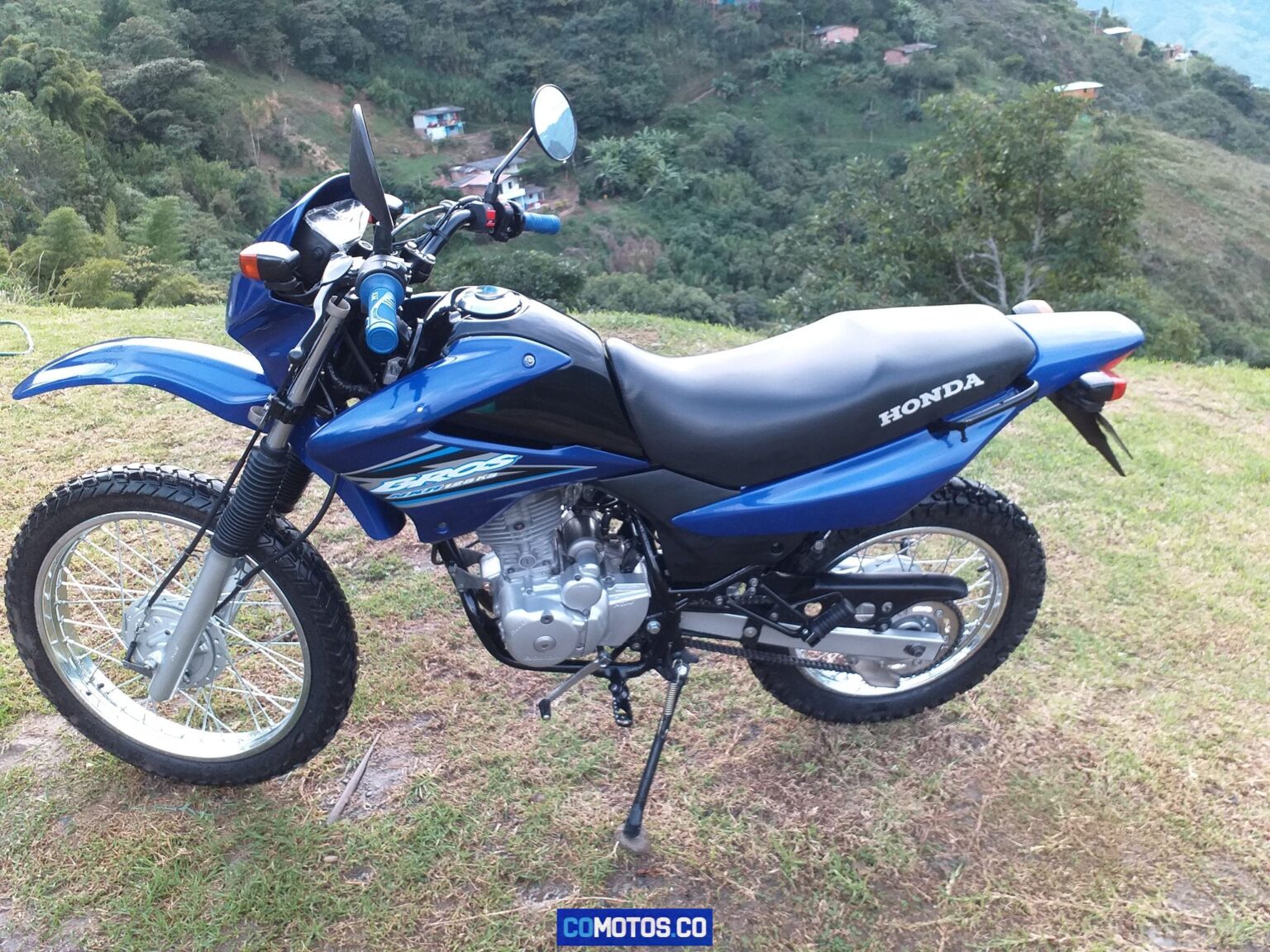 Honda NXR 125 (Bross) | Precio, ficha técnica, fotos, especificaciones