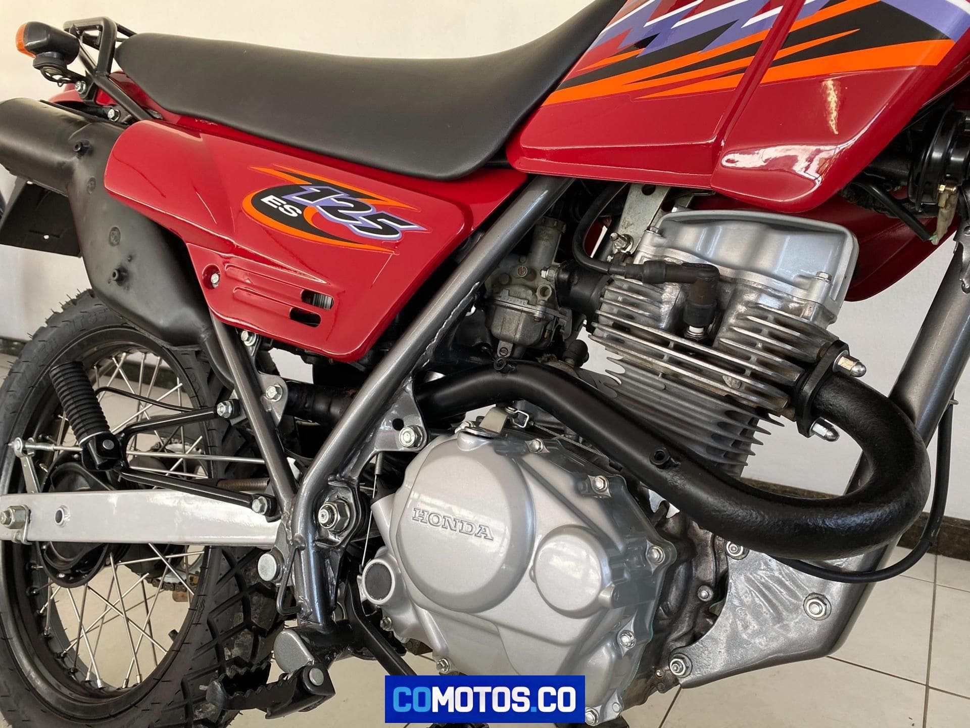 Honda XLR 125 | Precio, ficha técnica, características, especificaciones