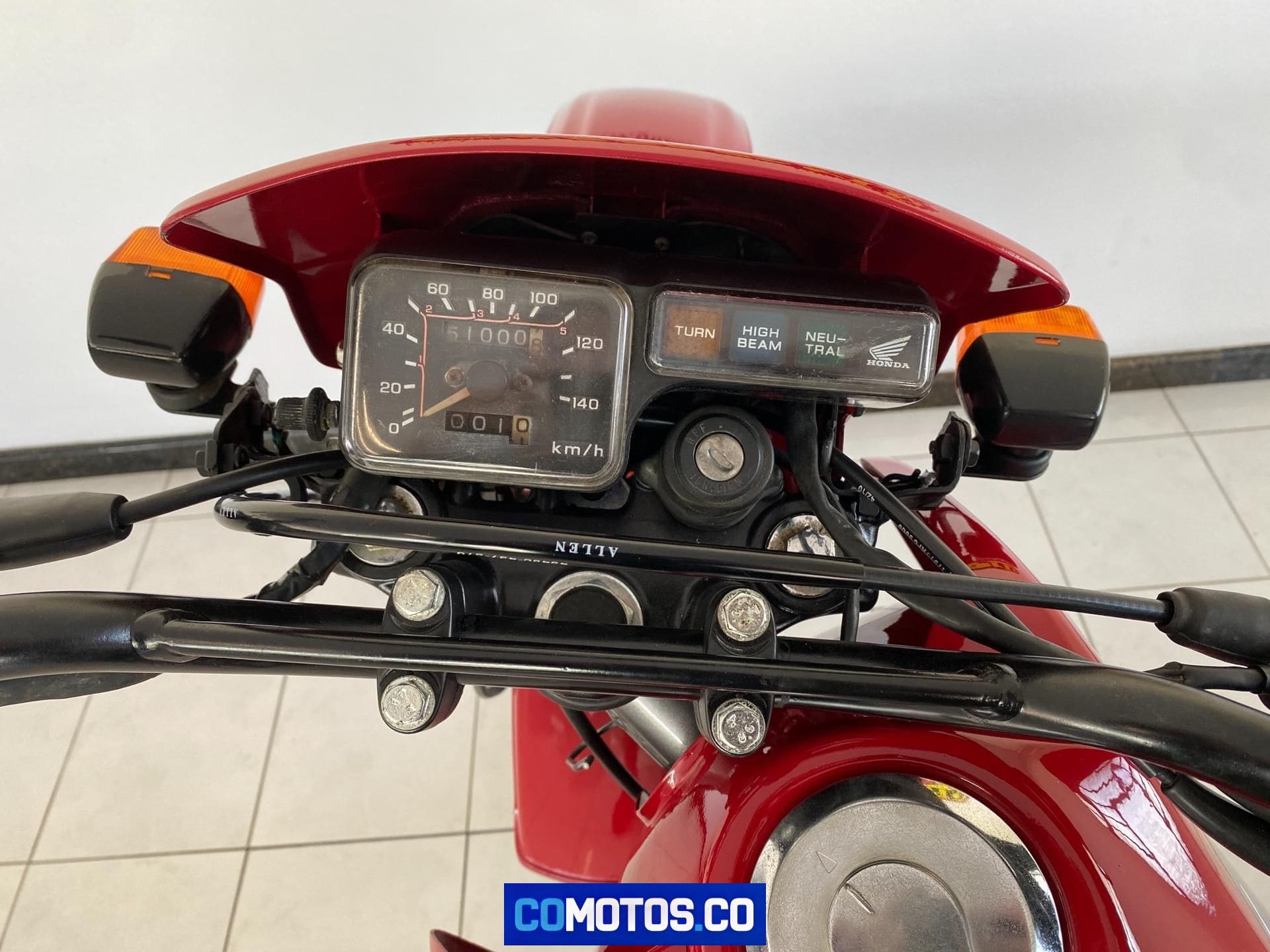 Honda XLR 125 | Precio, ficha técnica, características, especificaciones