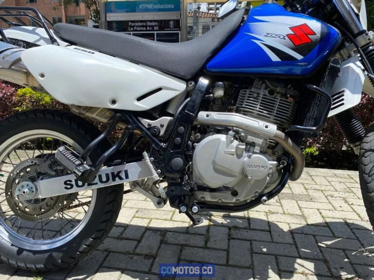 Suzuki DR 650 | Precio, ficha técnica, especificaciones, velocidad