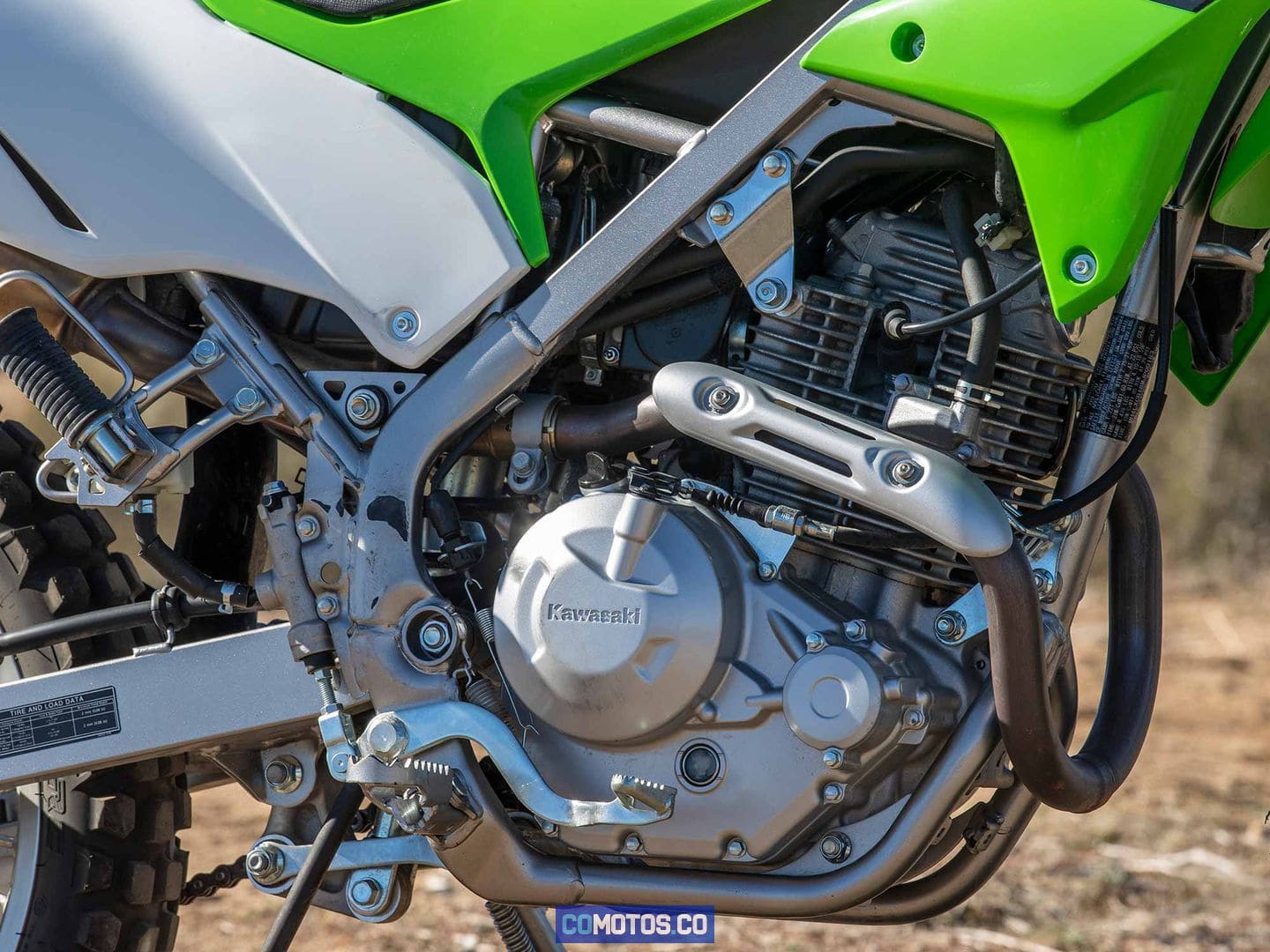 Kawasaki KLX 230 | Precio, ficha técnica, consumo, velocidad