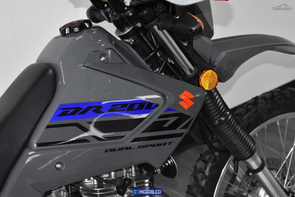 Suzuki DR 200 | Ficha técnica, precio, consumo, velocidad, fotos