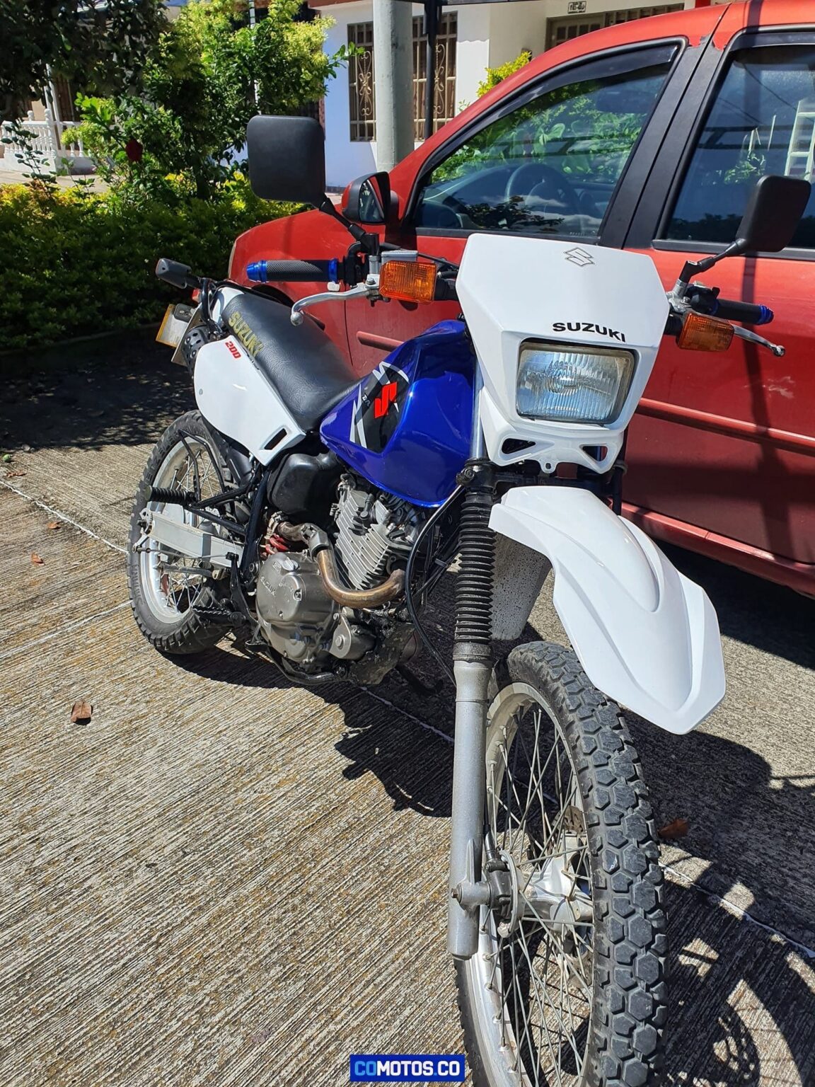 Suzuki DR 200 | Ficha técnica, precio, consumo, velocidad, fotos