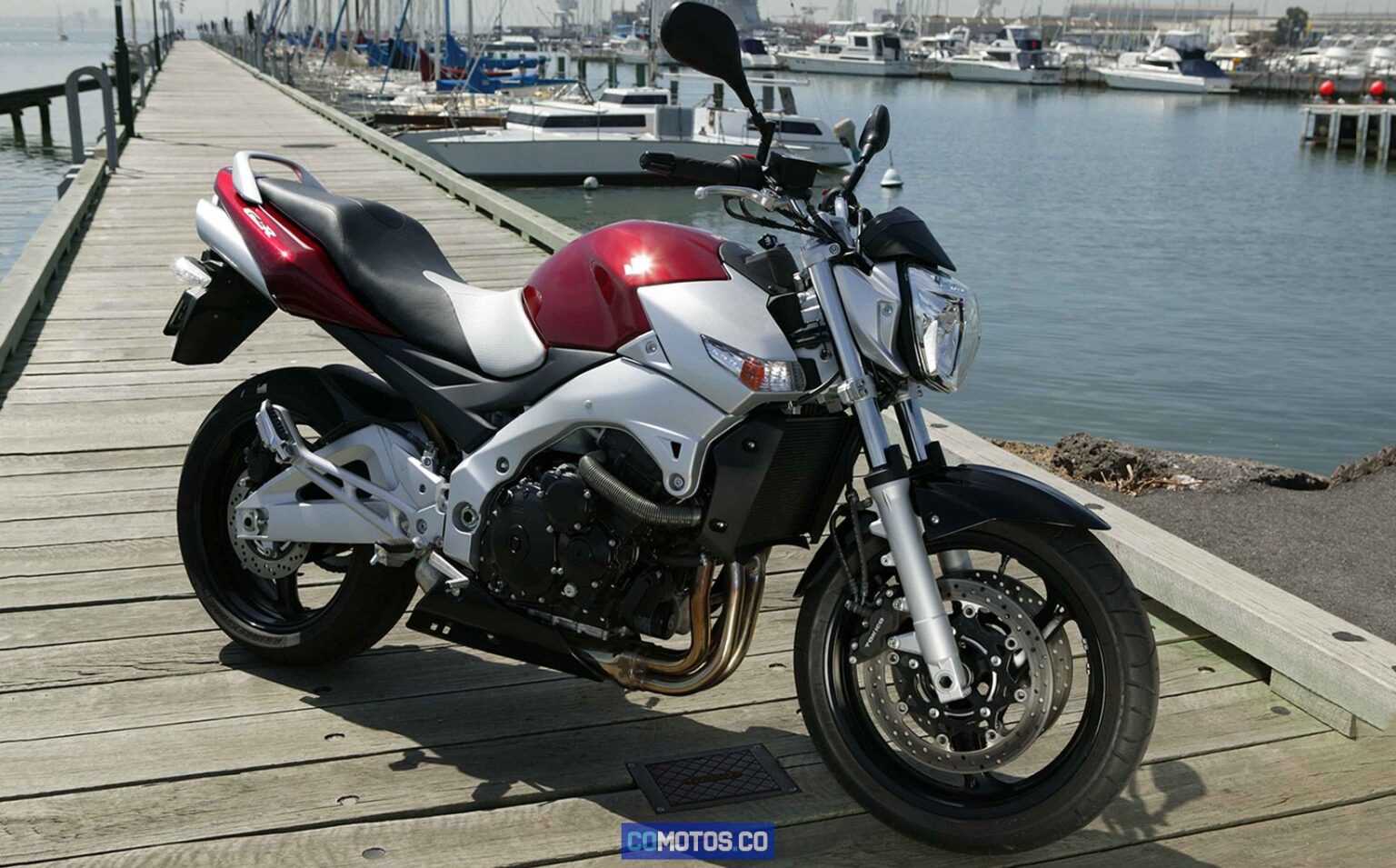 Suzuki GSR 600 | Precio, ficha técnica, características, velocidad