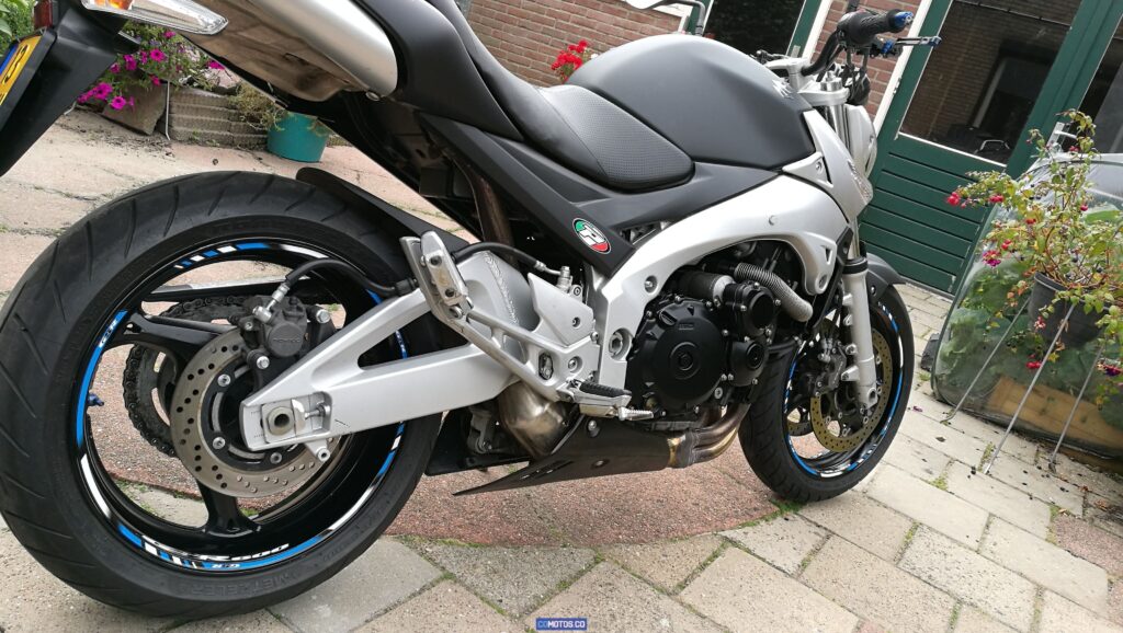 Suzuki GSR 600 | Precio, ficha técnica, características, velocidad