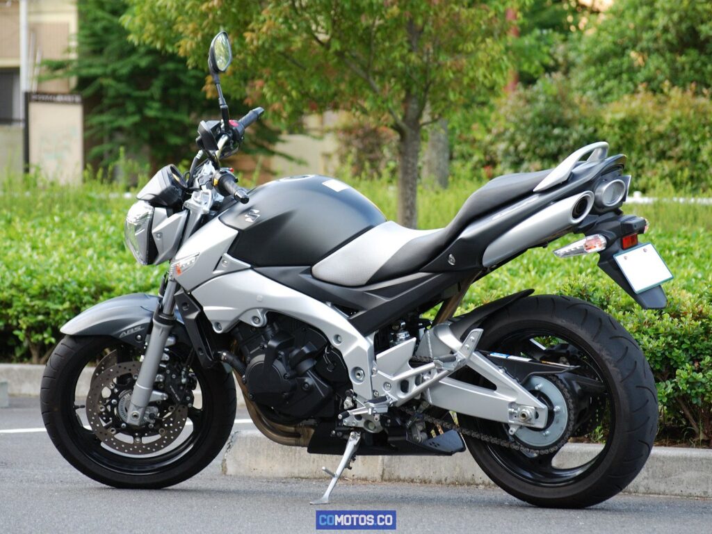 Suzuki GSR 600 | Precio, ficha técnica, características, velocidad