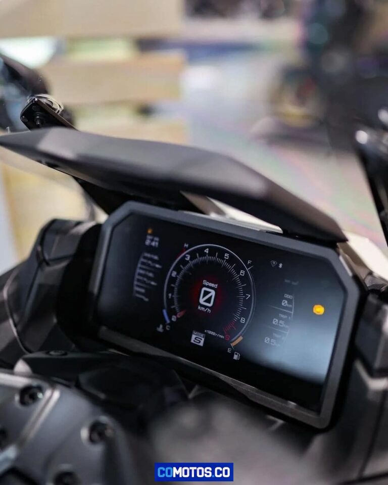 Yamaha TMax Tech Max | Ficha técnica, precio, consumo, rivales