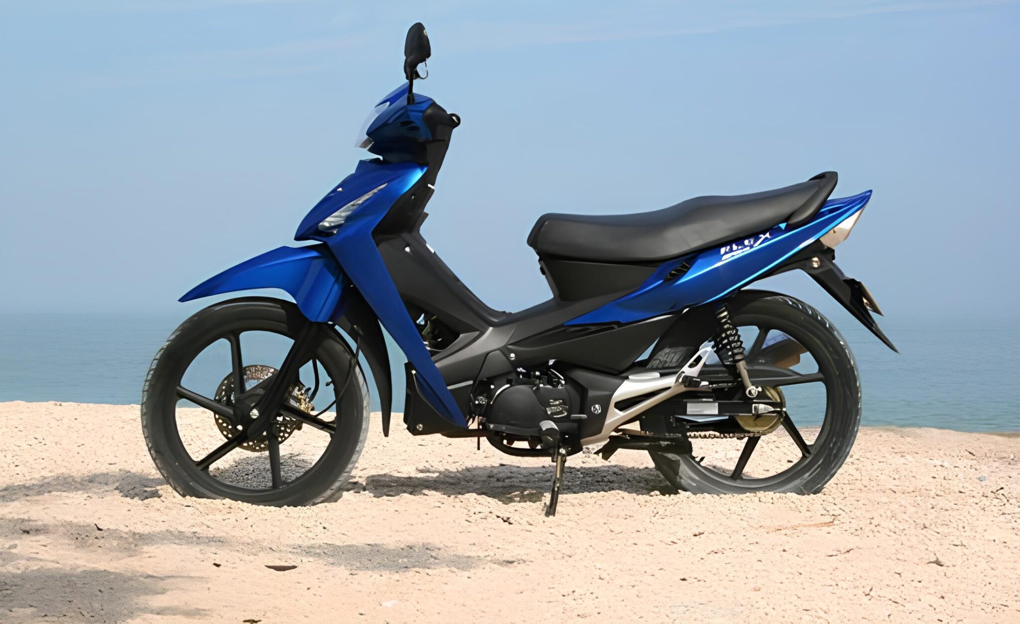 AKT 125 W Flex | Precio, ficha técnica, velocidad, consumo