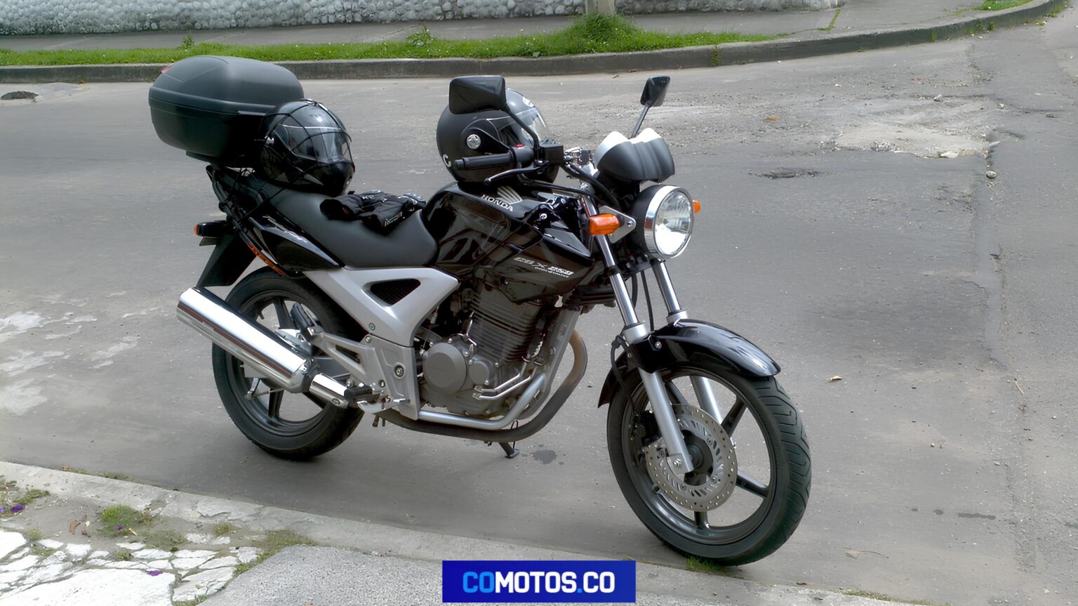 Honda CBX 250 Twister | Precio, ficha técnica, velocidad, consumo